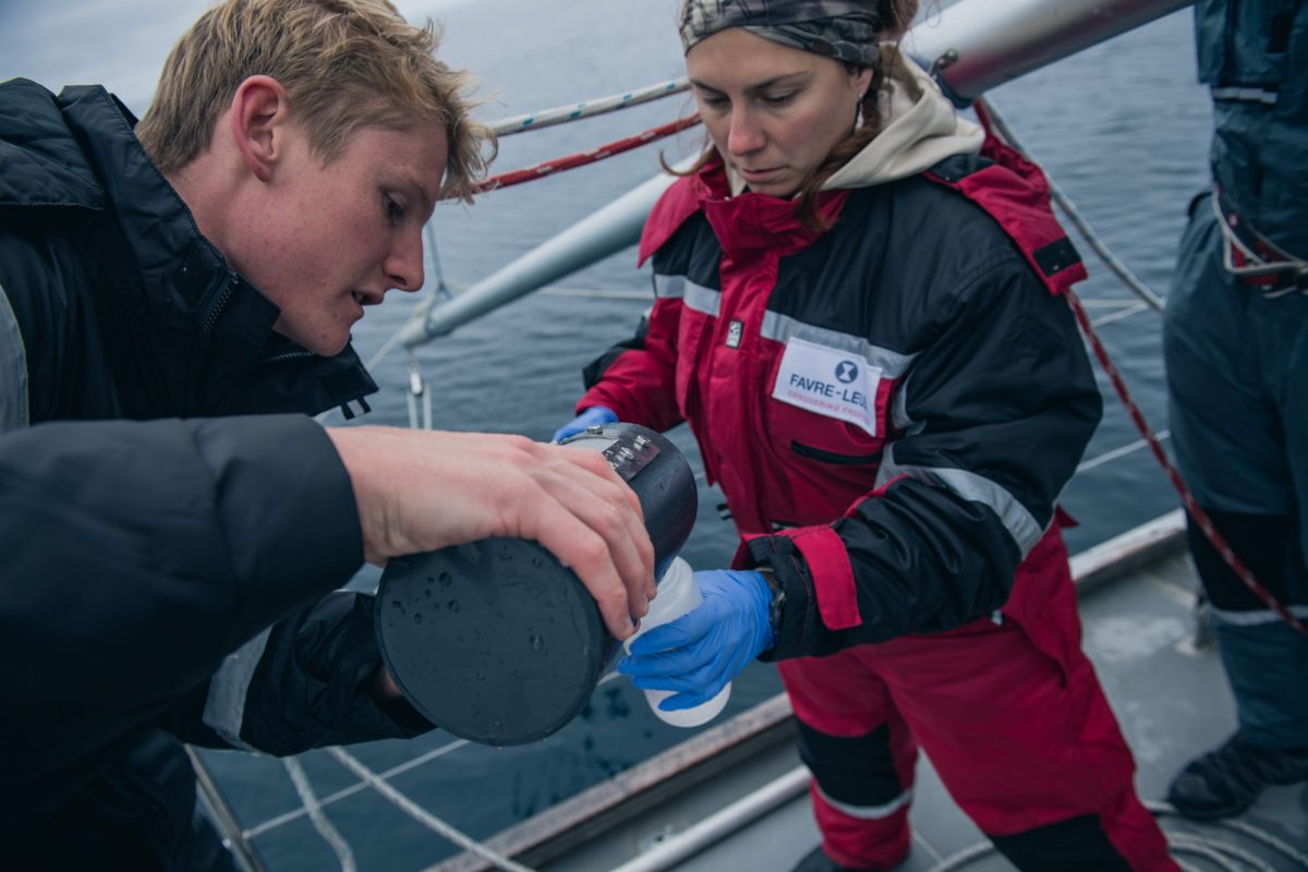 Science at sea: a floating laboratory - Arctic Mission - 90 North Unit